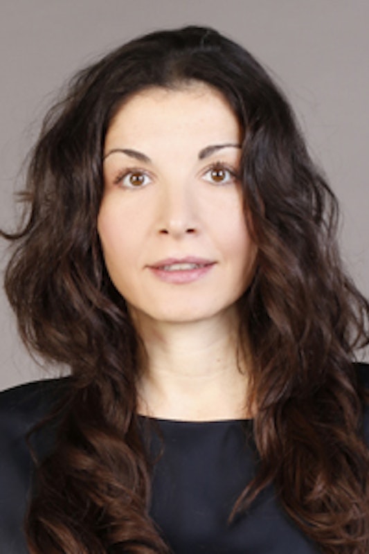 Francesca Perilli professional voice actress