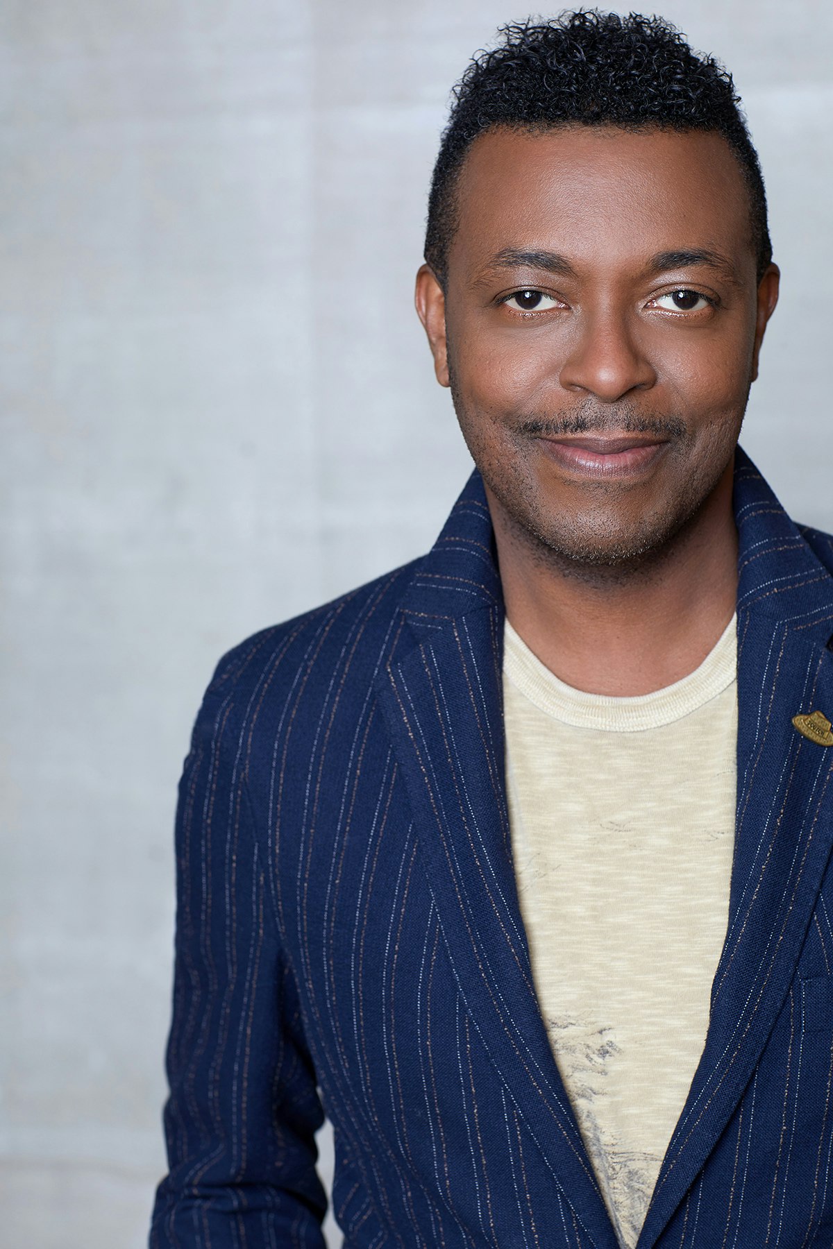 Ogie Banks professional voice actor